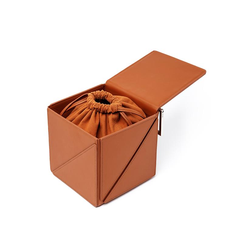 YEE SI - Cube Classic - Designer Foldable Crossbody Handle Bag - Russet